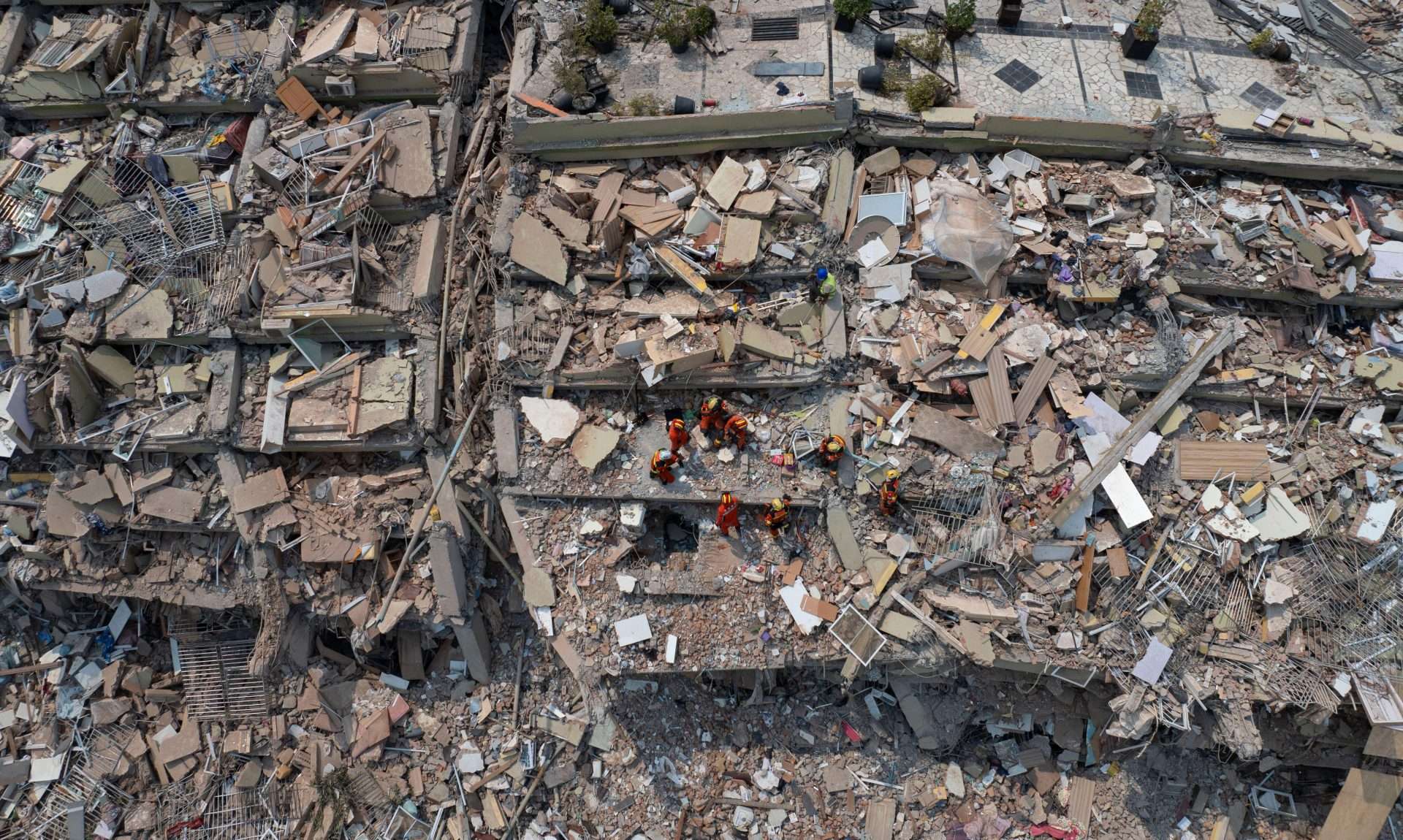 Myanmar government urged to ‘silence the guns’ for earthquake relief ...