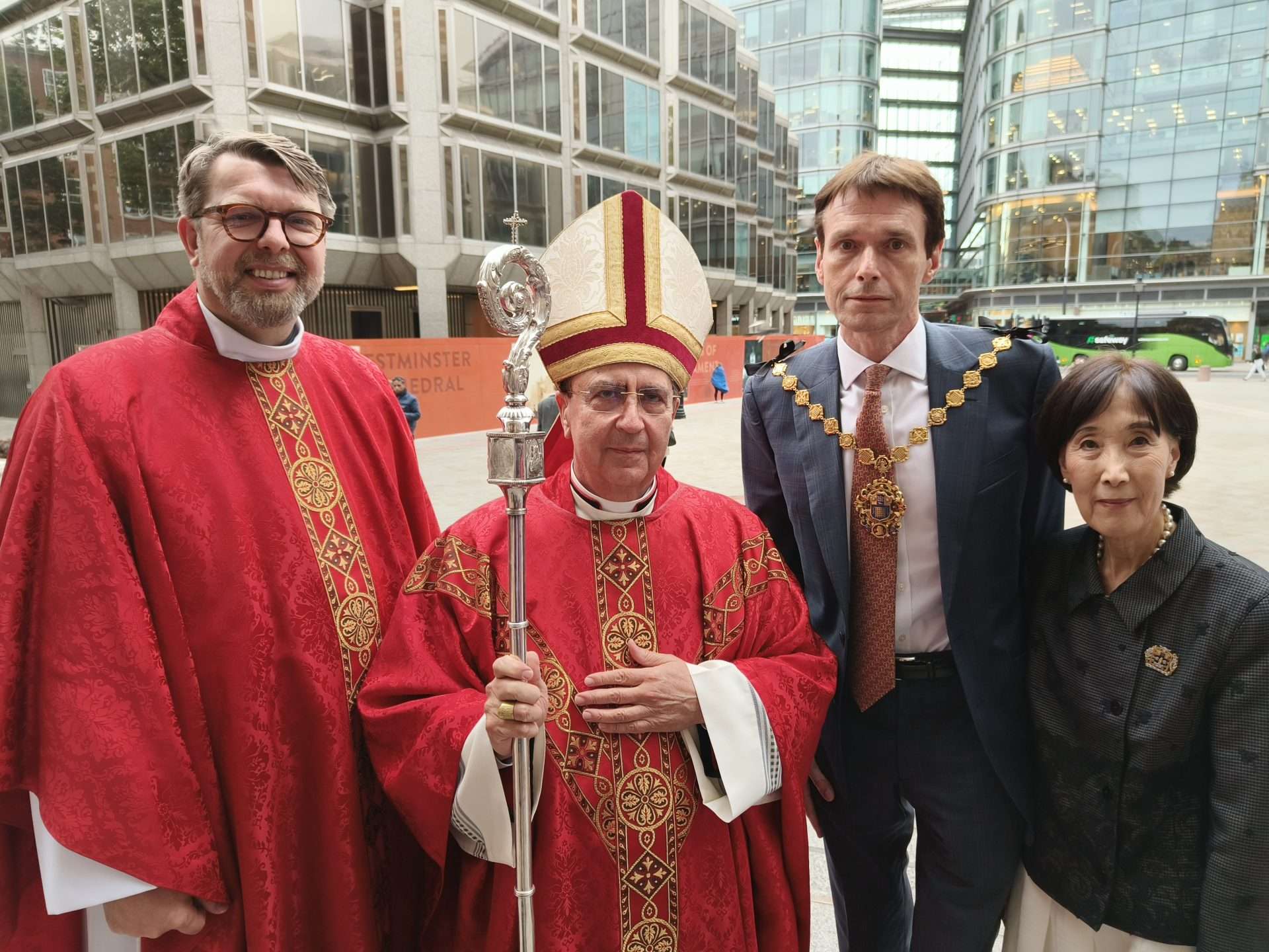Lord Mayor of Westminster attends Mass at beginning of Conclave - The ...