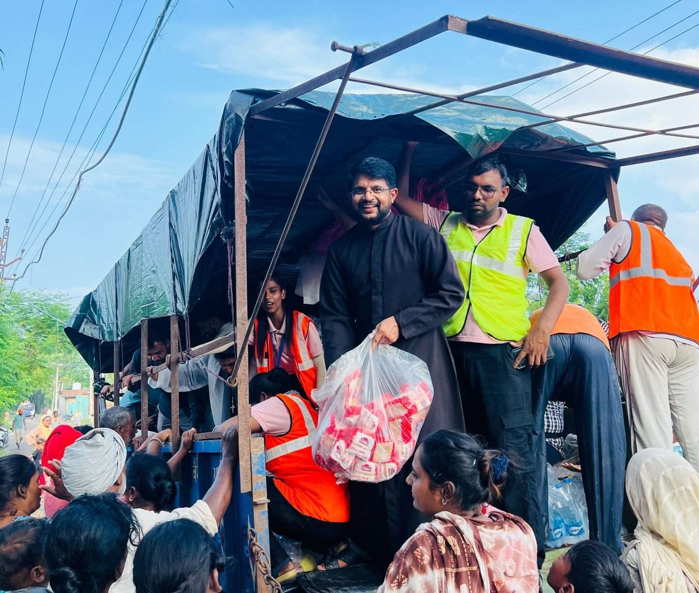 Church joins relief effort as floods devastate northern India - The Tablet