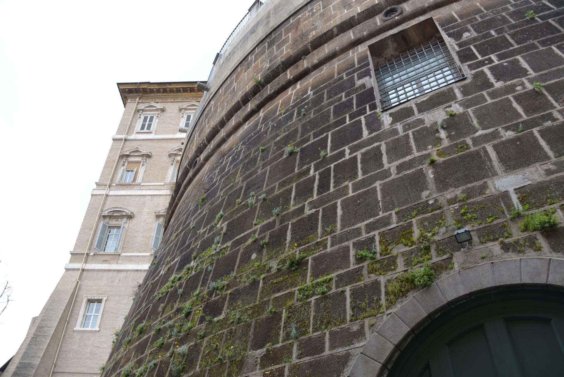 New document allows Holy See investments outside Vatican Bank control ...